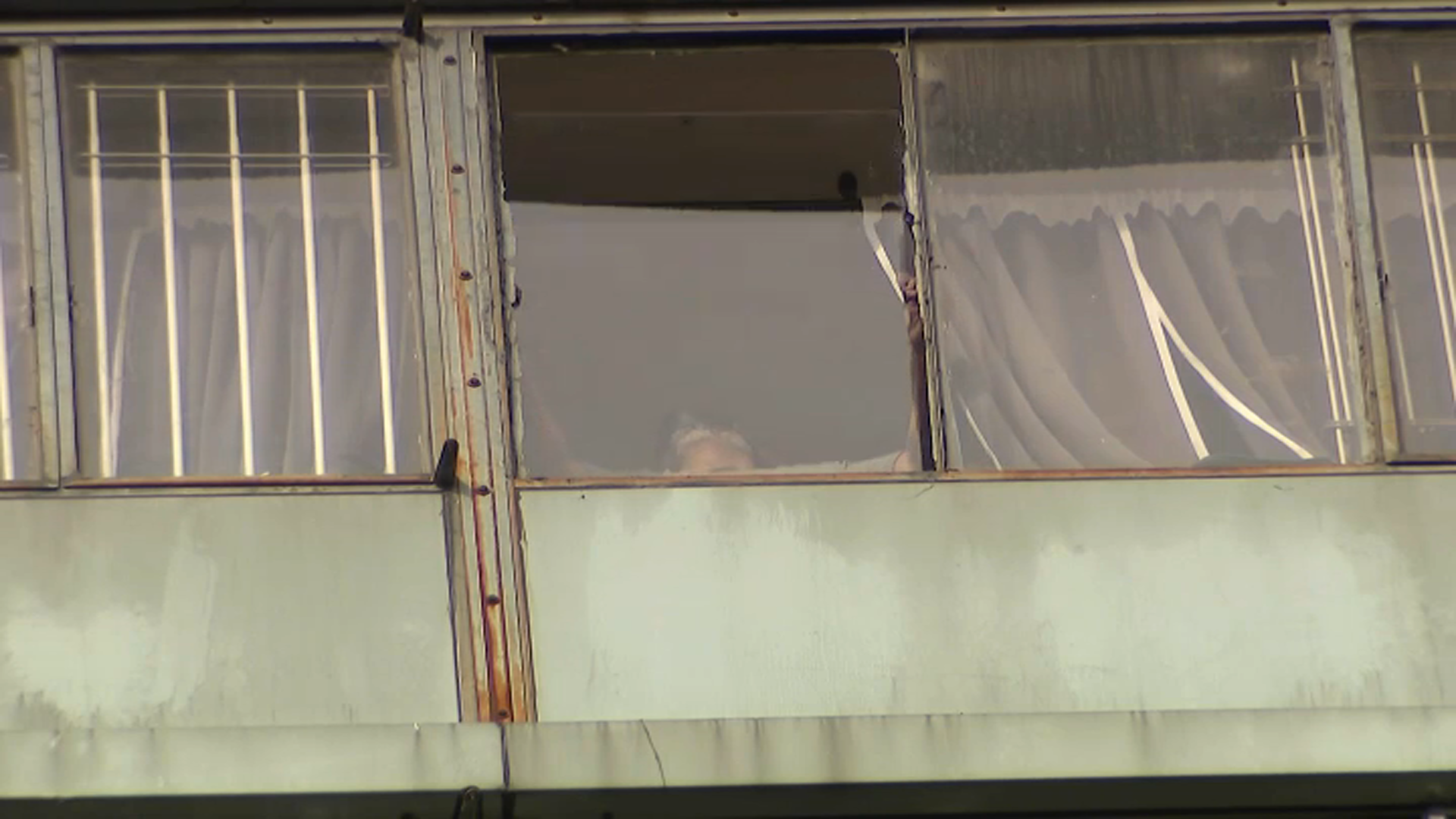 2-year-old dies in Newark after reported fall from Elizabeth Towers ...