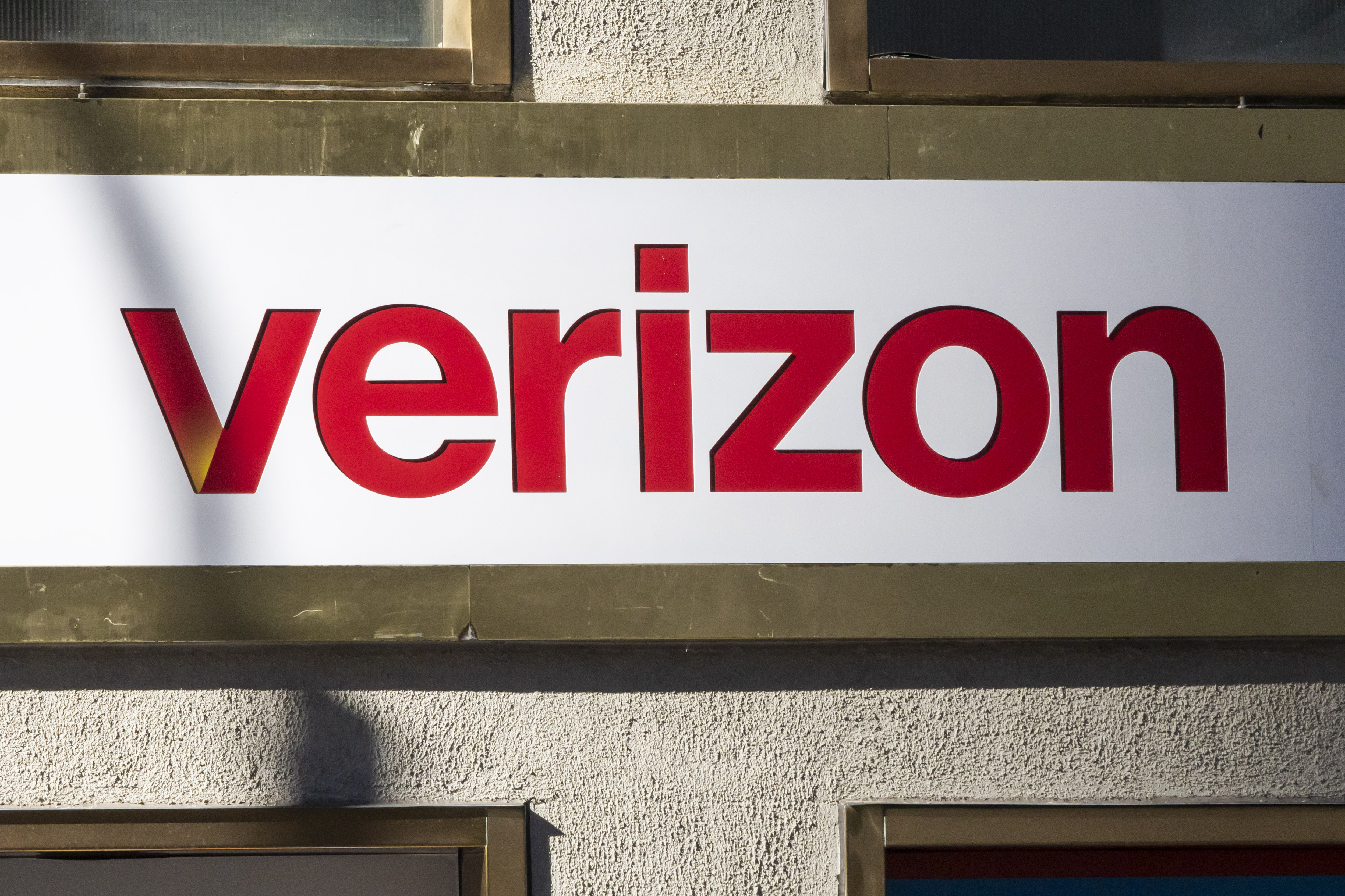 Verizon is cutting more than 13,000 jobs – NBC New York