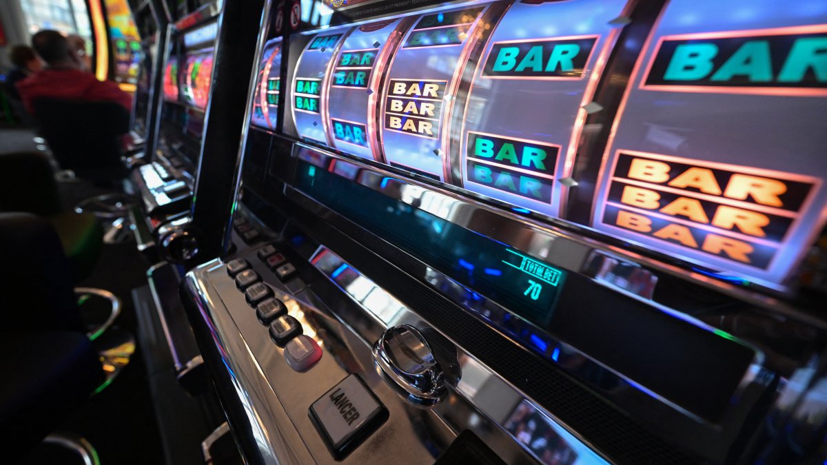 New York backs 3 new casinos, including at Mets stadium and a golf ...