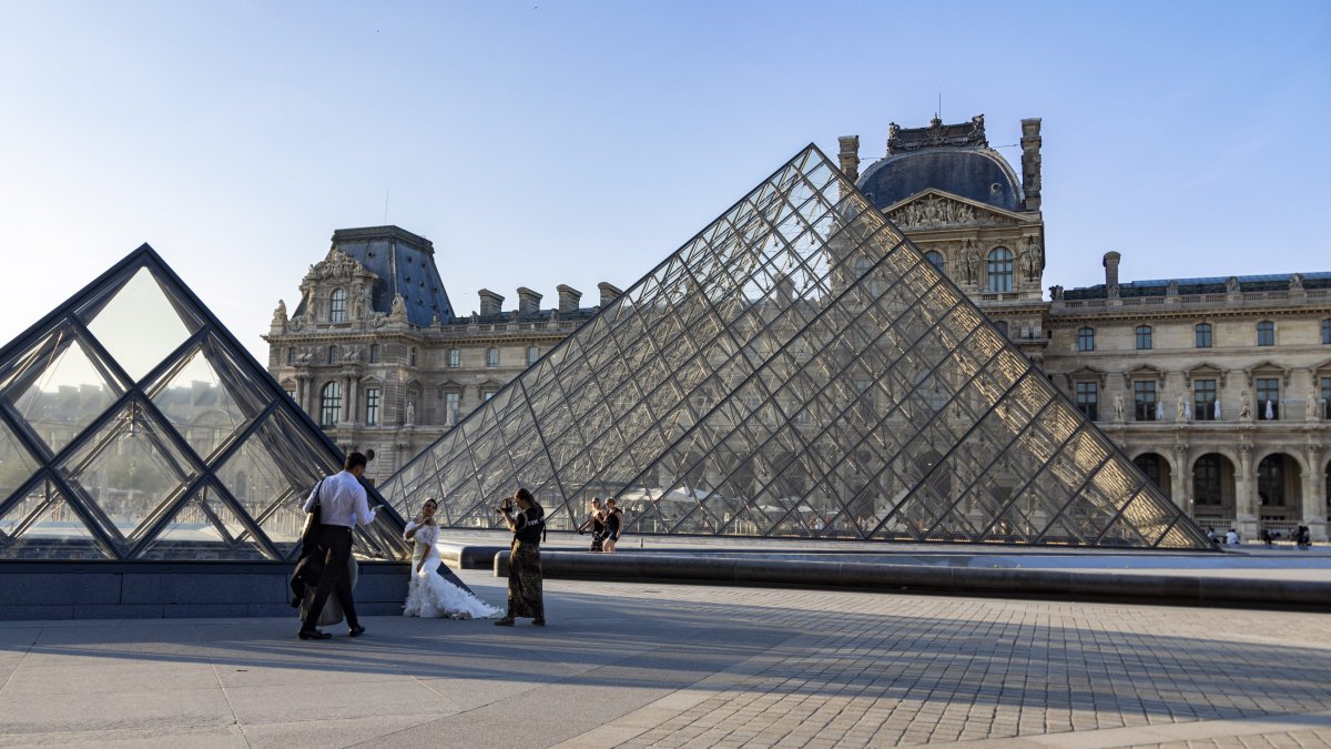Louvre boosts security with 100 cameras, other measures after heist ...
