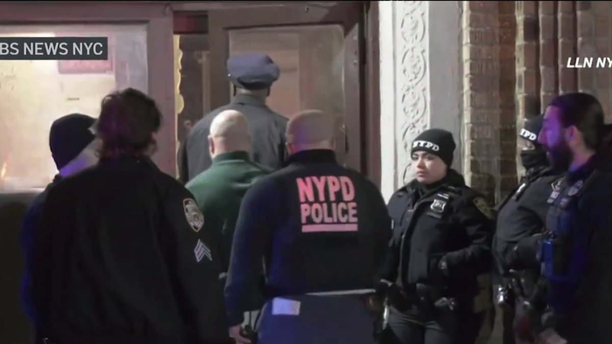 Police shoot and kill Queens man allegedly armed with box cutter – NBC ...