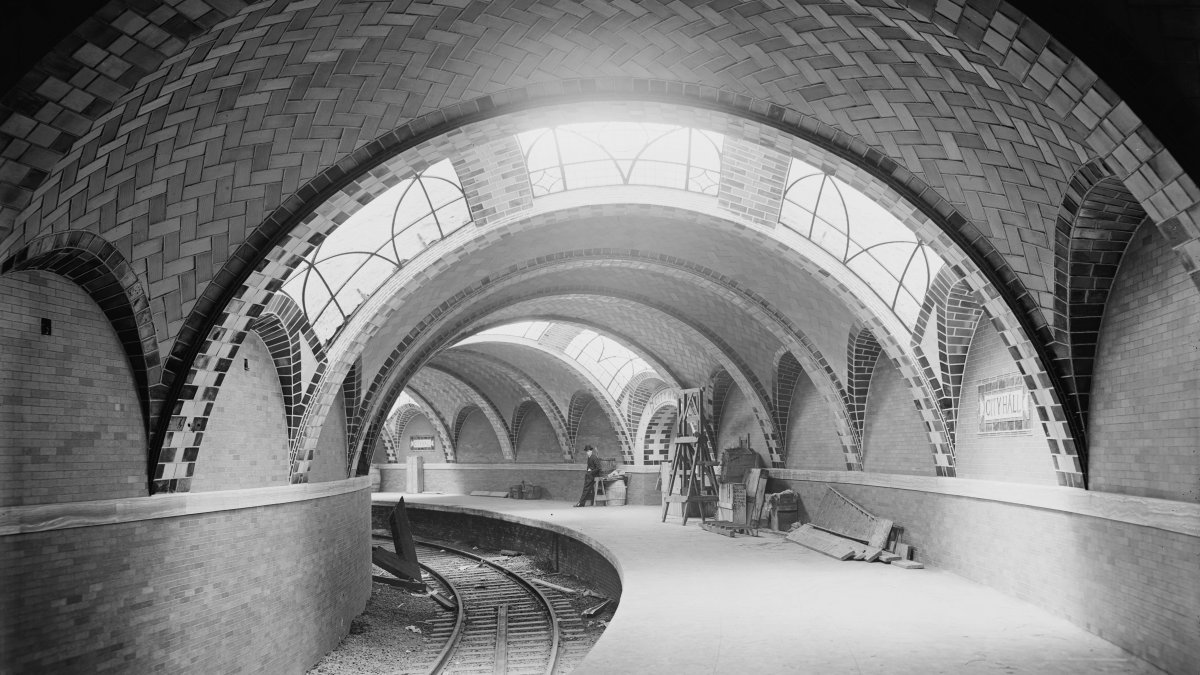 Zohran Mamdani swearing in at old NYC City Hall subway stop – NBC New York