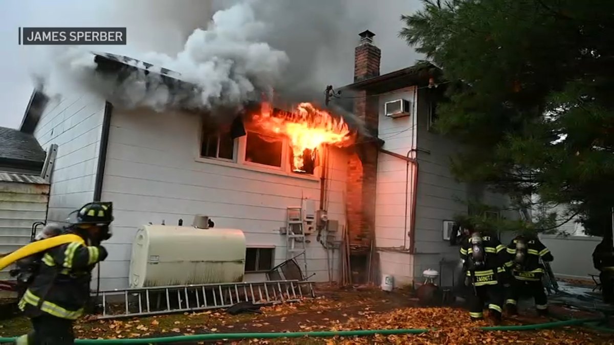Smithtown house fire kills mom, 25-year-old son – NBC New York