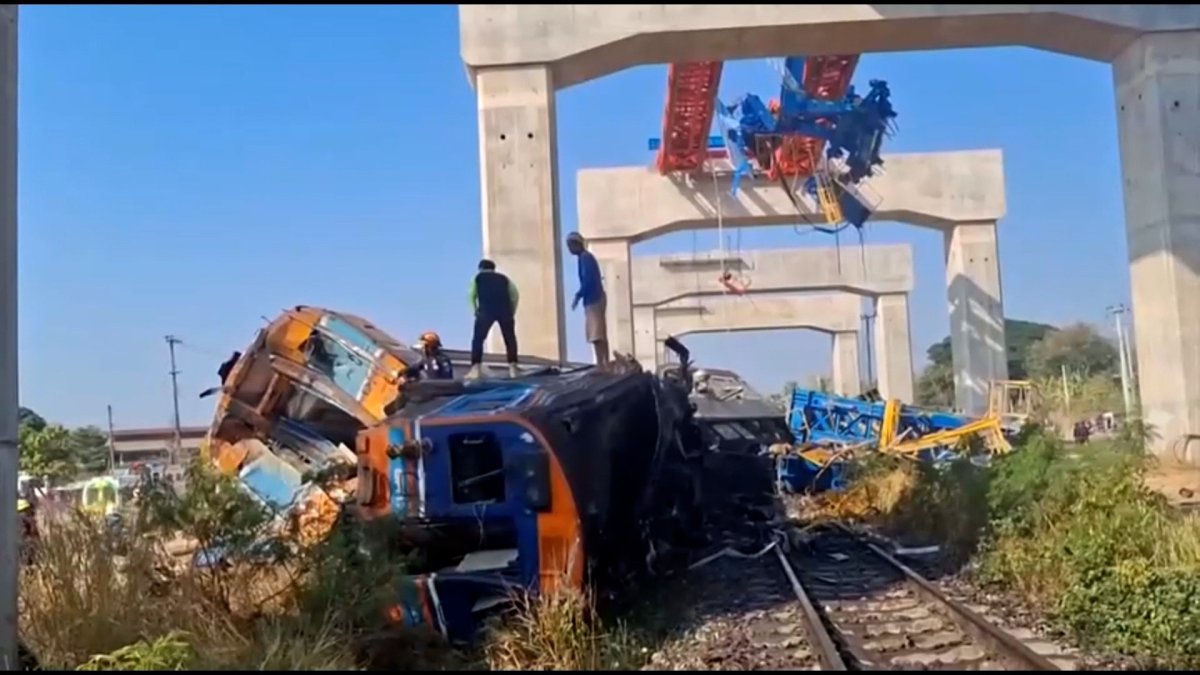 Construction crane collapses onto passenger train in Thailand, killing ...