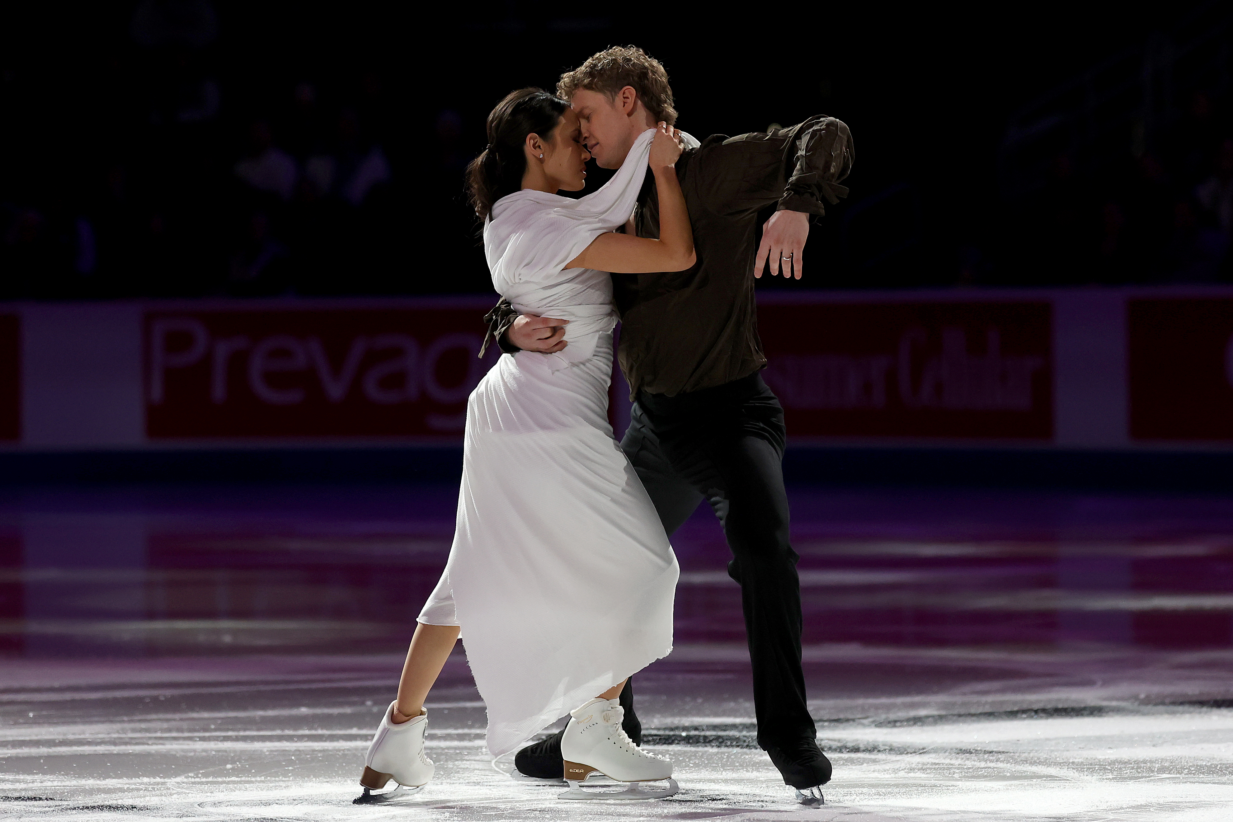 Chock and Bates start ice dance competition with rhythm dance – NBC New ...