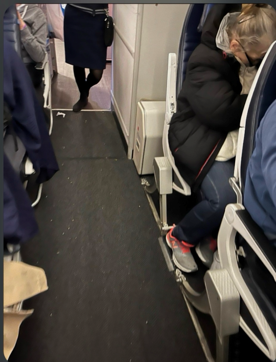 JFK stowaway caught on Newark flight with no ticket, sources say – NBC ...