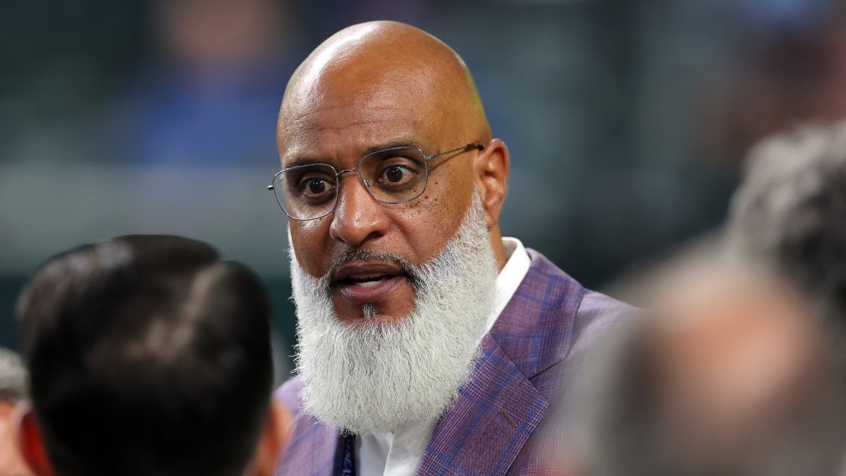 Tony Clark resigns as head of MLB players’ union ahead of labor talks ...