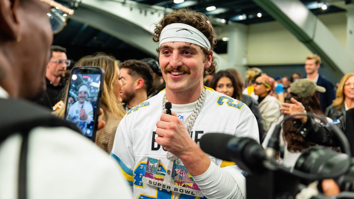 Benson Boone is photographer for Seahawks at 2026 Super Bowl – NBC New York
