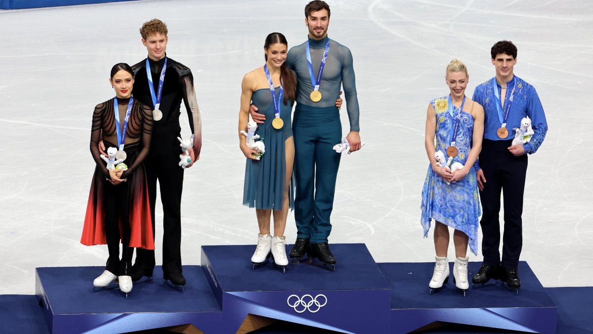Olympian Mariah Bell reacts to ice dance final at the Milan Cortina ...