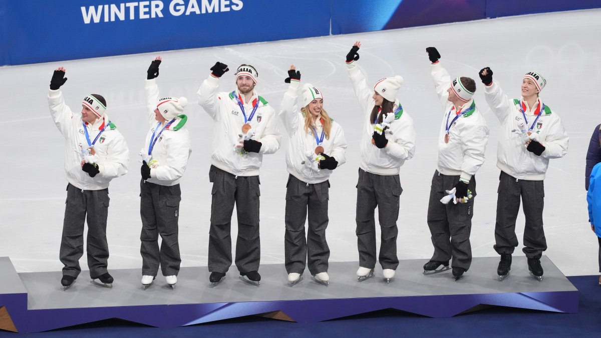Why are athletes getting stuffed animals at the Olympics? – NBC New York