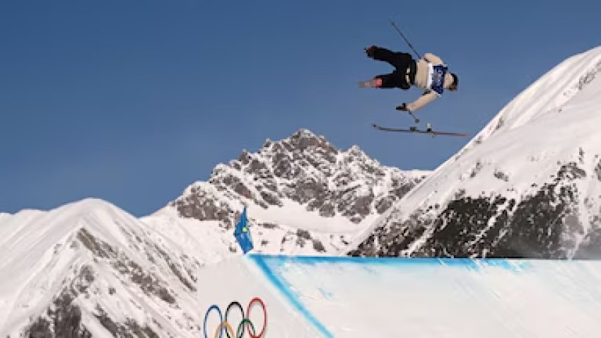 Video shows skis fly off in women’s freeski Olympics event – NBC New York