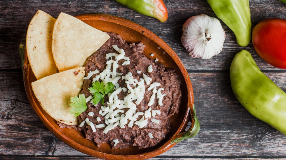 Are Refried Beans Healthy What Dietitians Have To Say Nbc New York