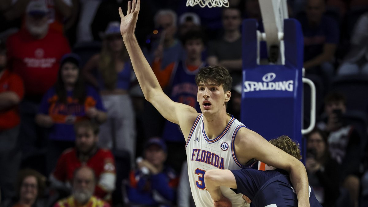 Olivier Rioux, world’s tallest basketball player, signs with UC Irvine ...