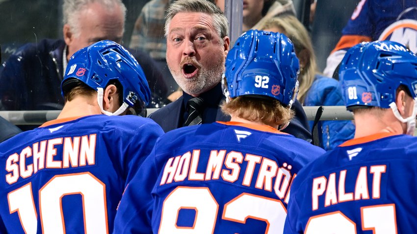 Islanders coach Patrick Roy fired; Peter DeBoer named replacement – NBC ...