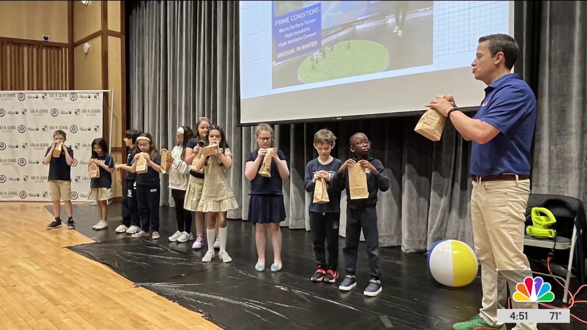 Raphael Miranda visits third graders at Sara Gilmore Academy – NBC New York