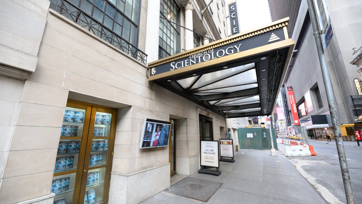 Viral ‘speed running’ TikTok trend hits NYC scientology churches – NBC ...