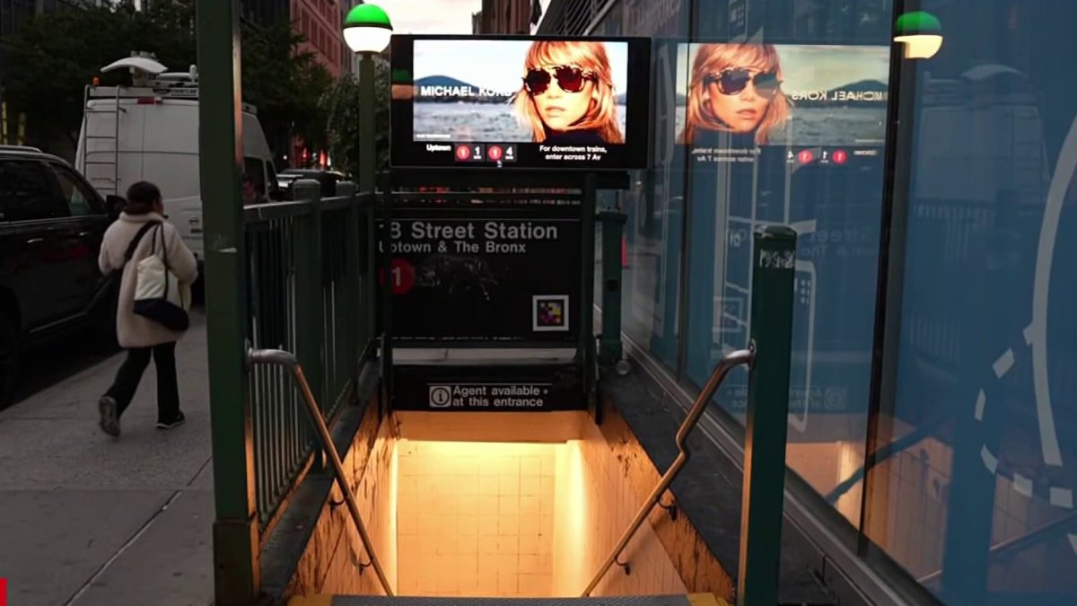 Suspect charged in murder of 76-year-old man on Manhattan subway steps ...