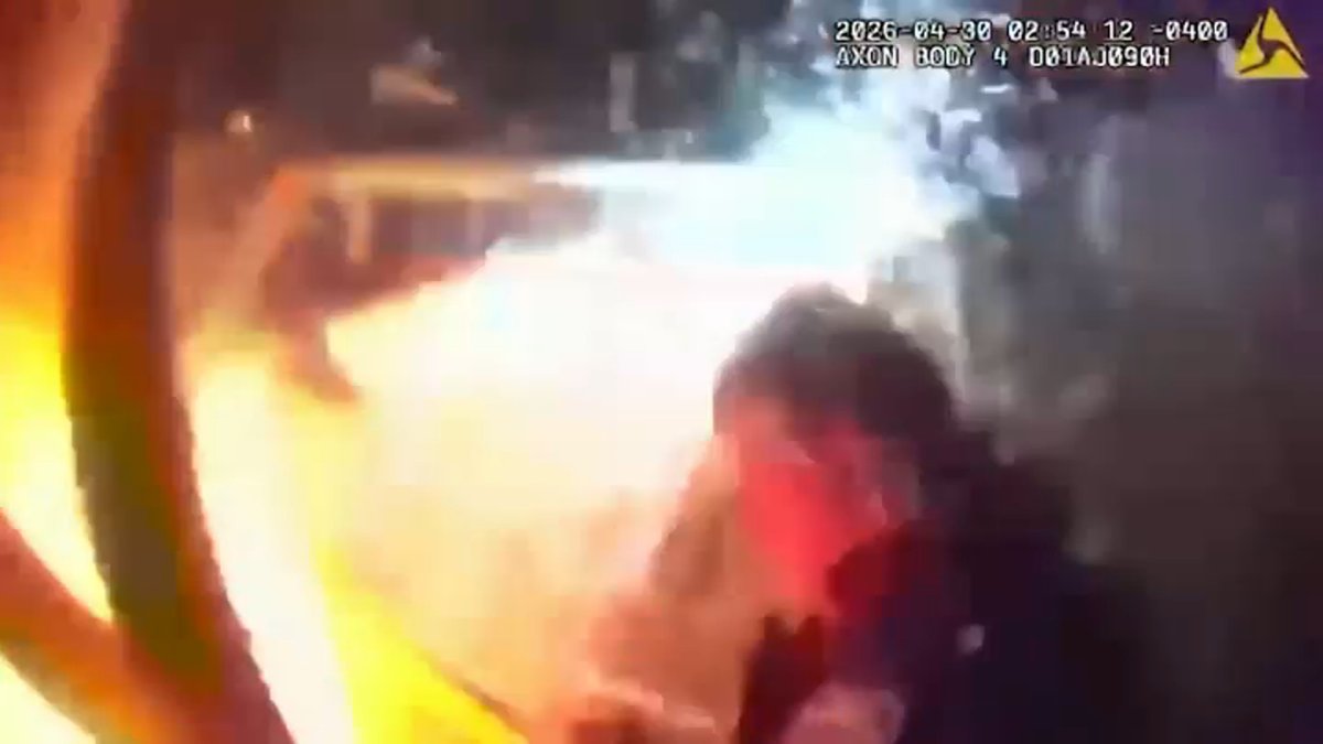 Video shows Queens house explosion; NYPD hurt – NBC New York